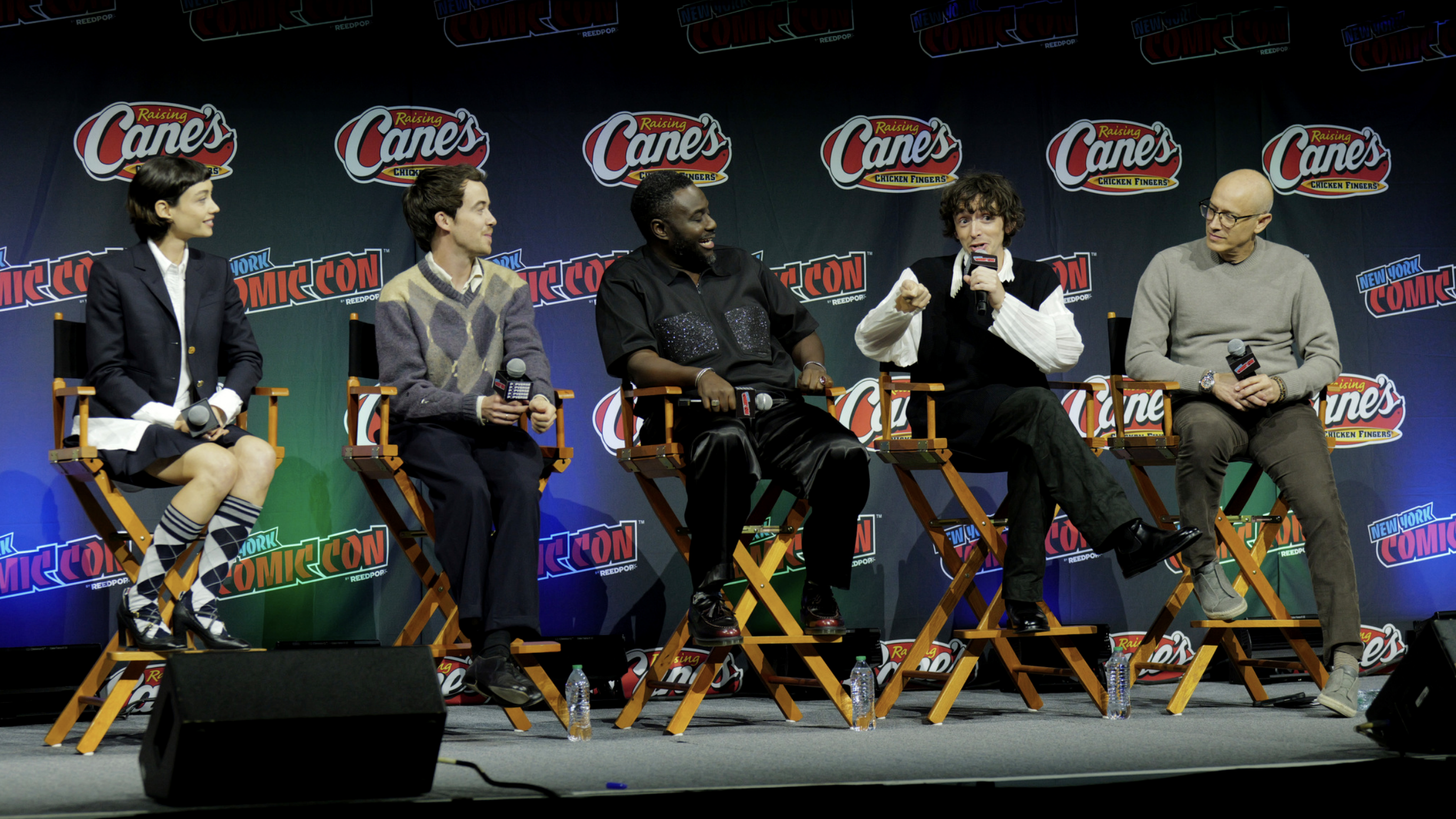 Sigourney Weaver had the entire Alien: Earth cast starstruck, they ...