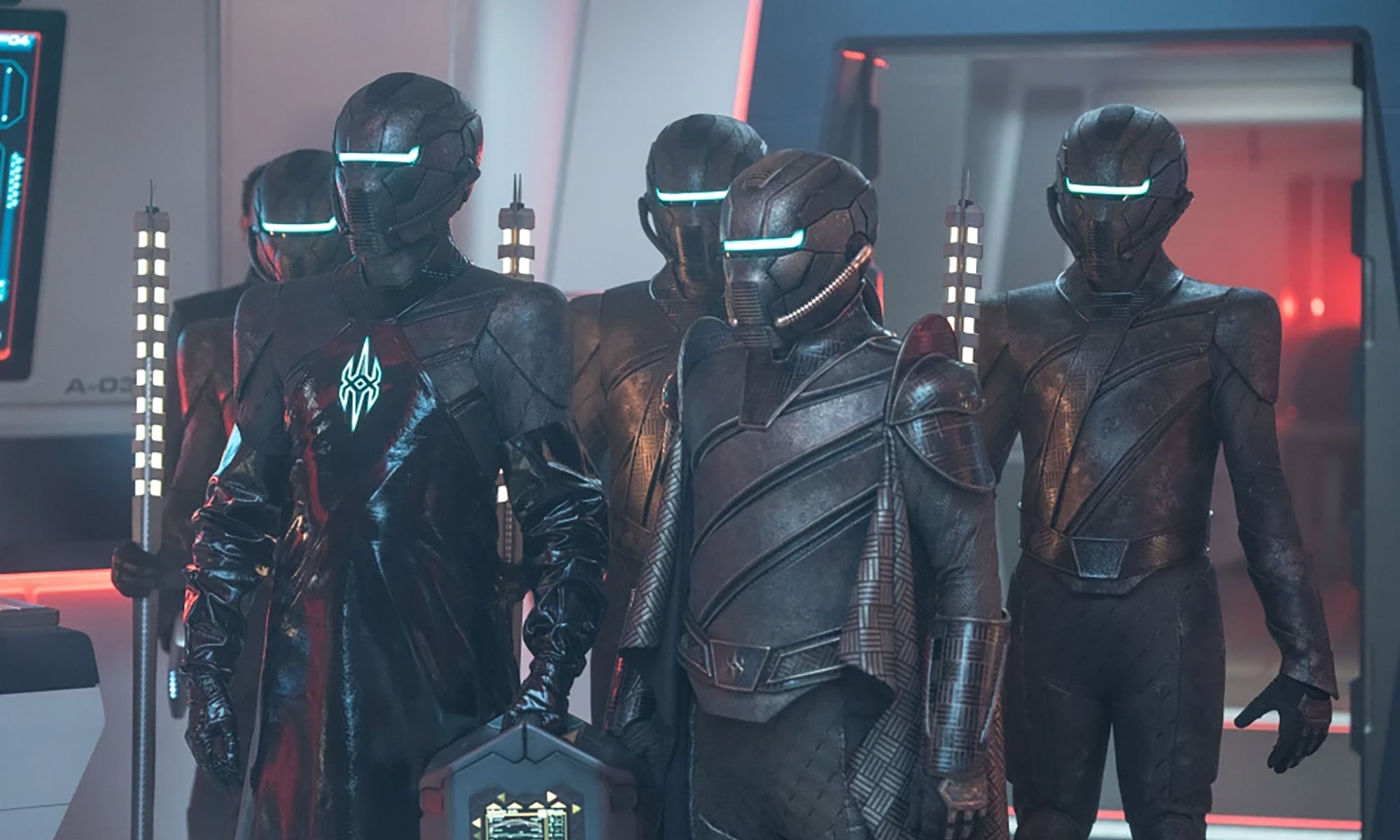 Star Trek: Discovery's co-showrunner & director reveal the allure (and ...