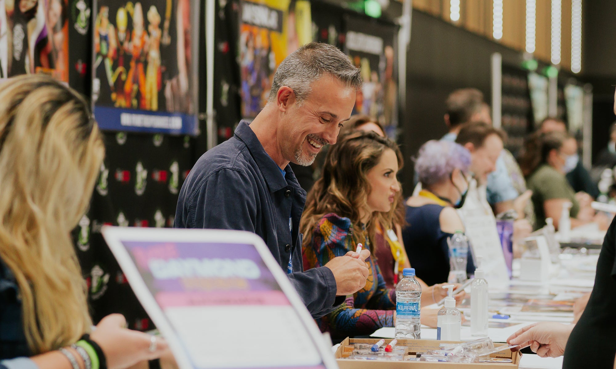 Watch live as Freddie Prinze Jr. and Rachael Leigh Cook reunite for She ...