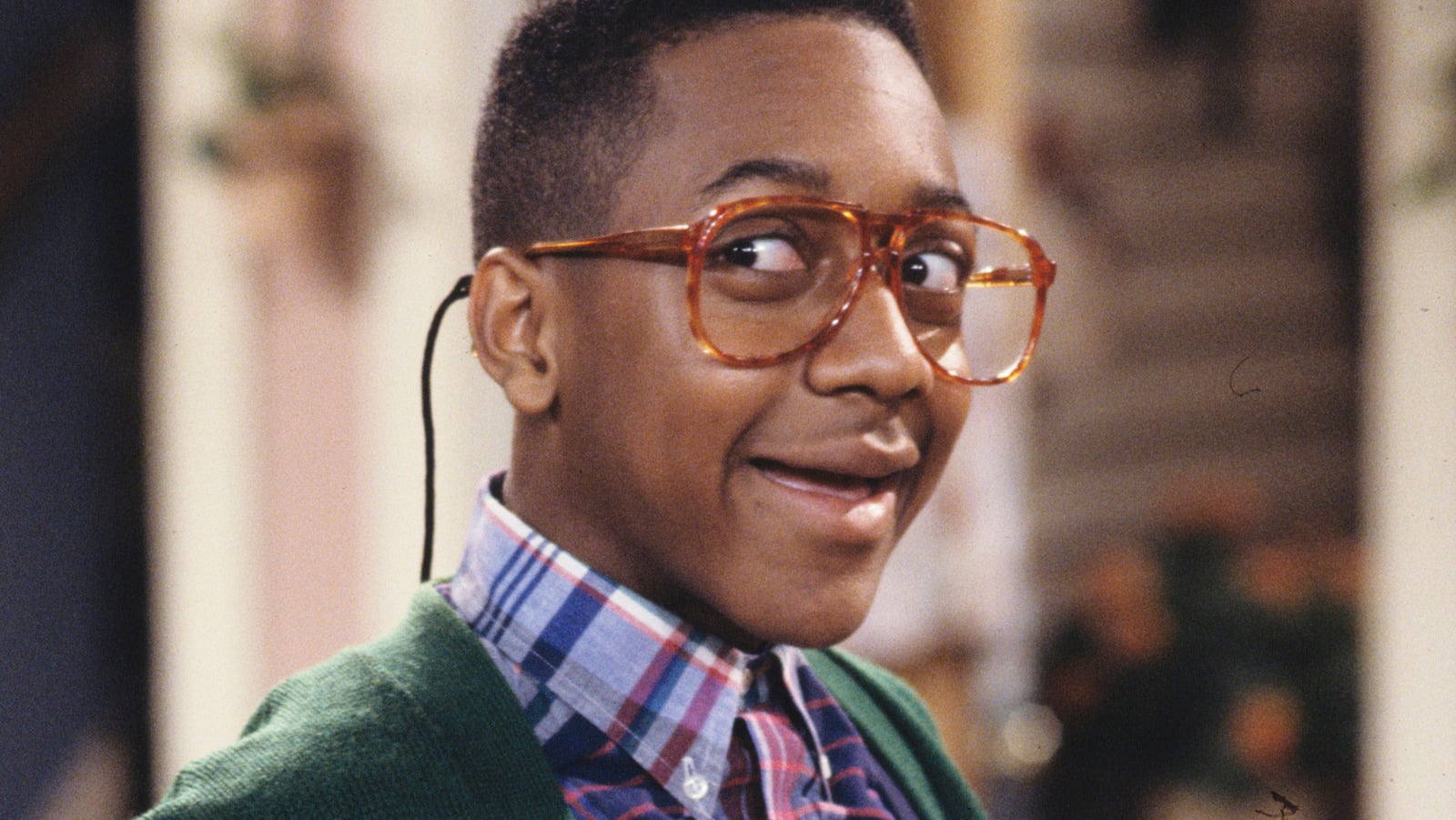 Jaleel White and George Clooney used to play basketball on the Warner ...
