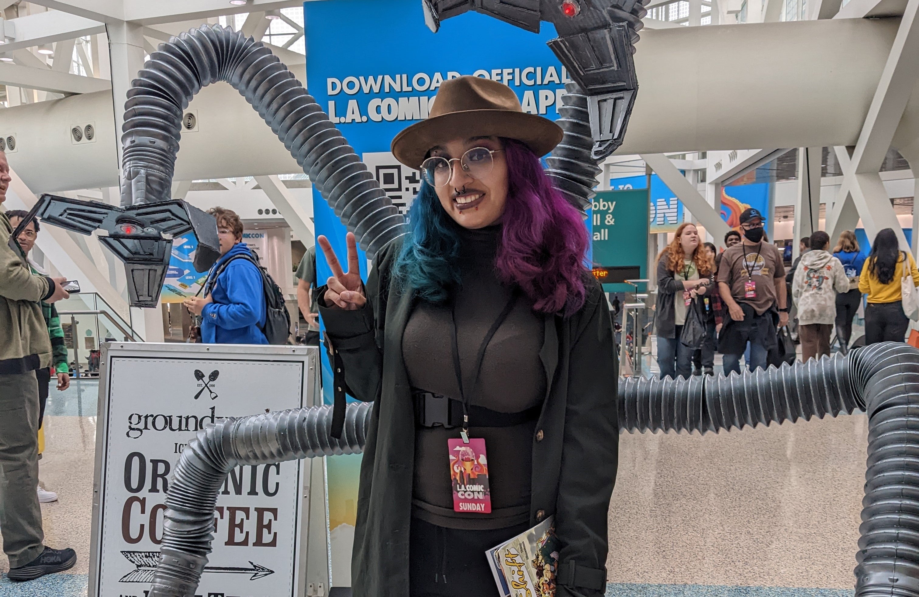 All the best cosplay from L.A. Comic Con 2022 | Popverse