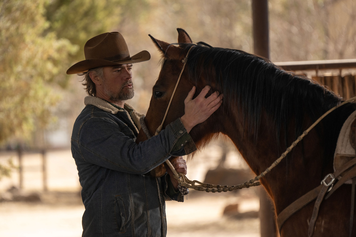 Inside an actor's crash course to horseback riding for Netflix's hot ...