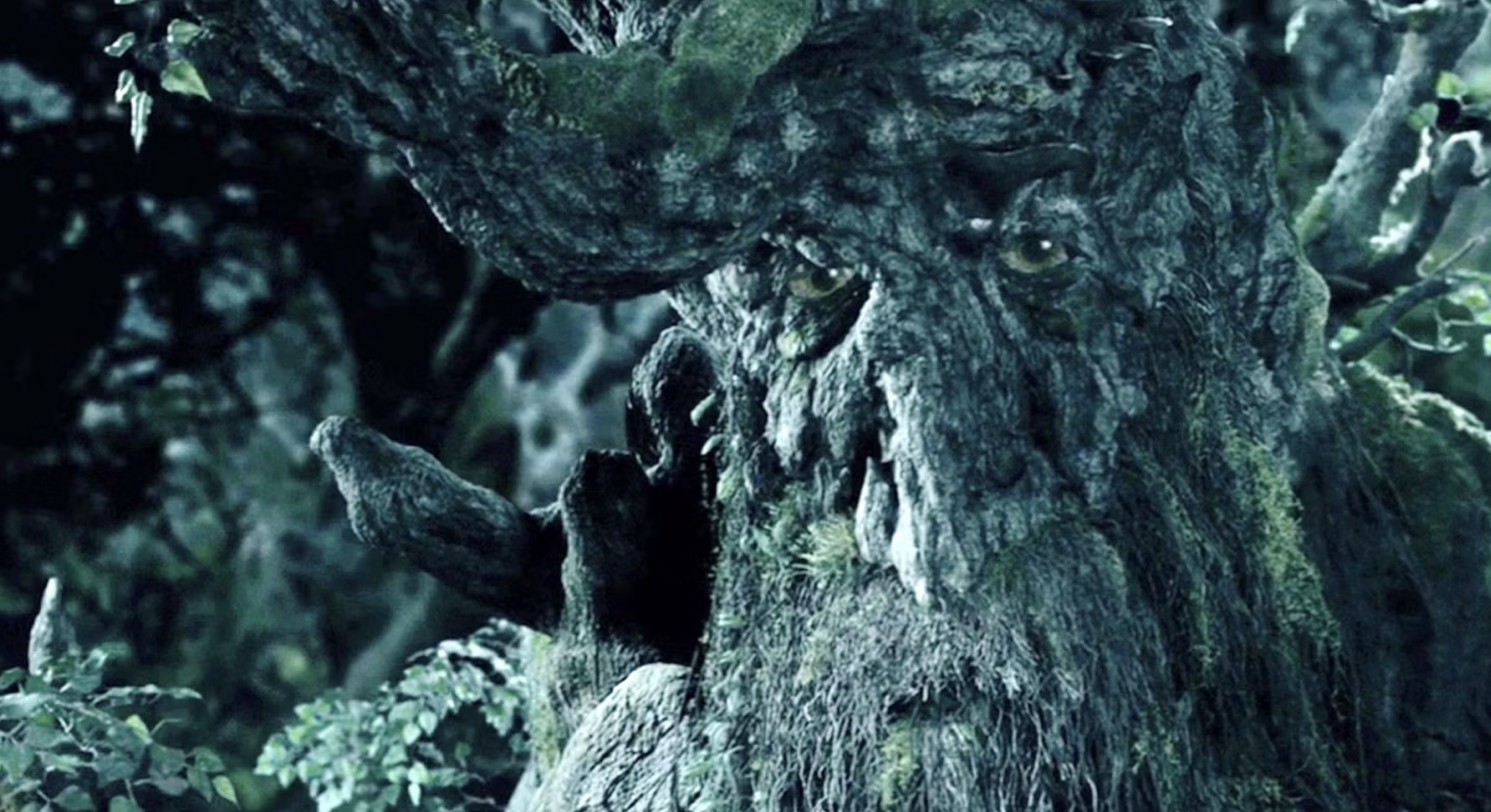 'Superstitious' Lord of the Rings star Viggo Mortensen carries a good ...